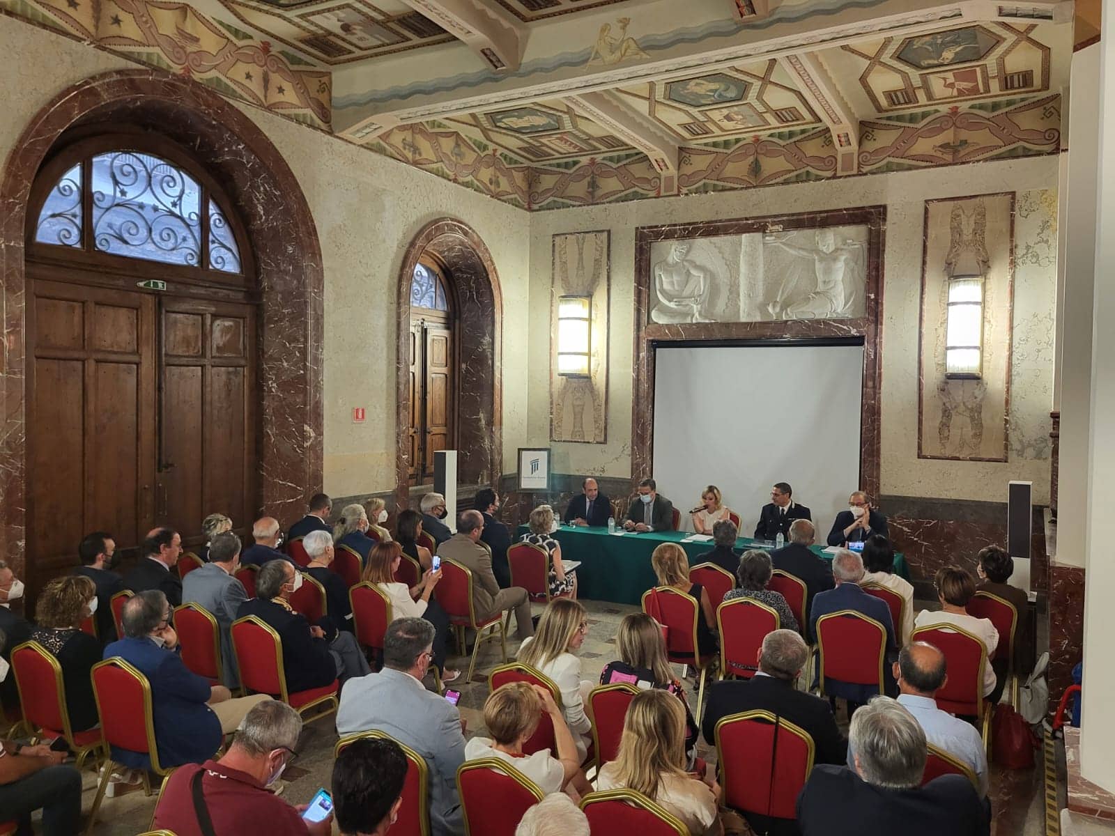 Presentato il libro del sostituto commissario Salvatore Falzone sulla ...