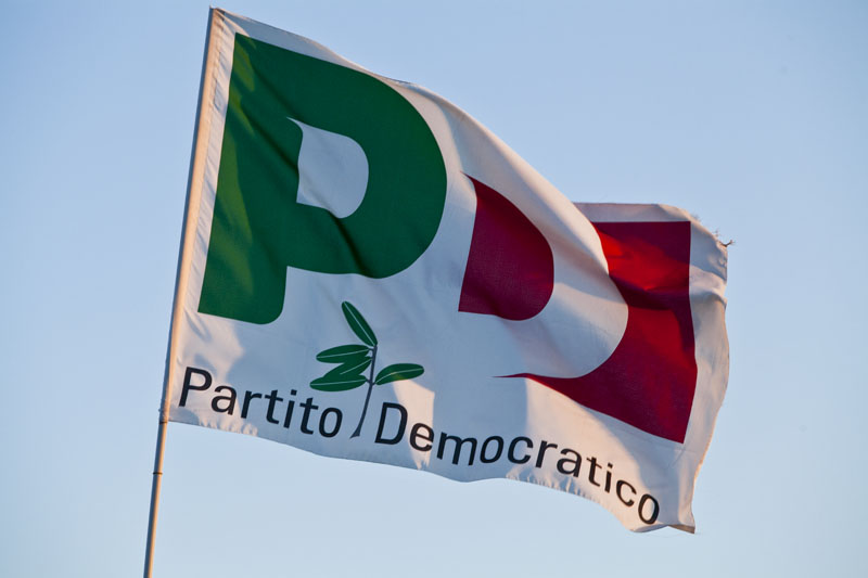 bandiera_pd_partito_democratico - il Fatto Nisseno - Caltanissetta ...