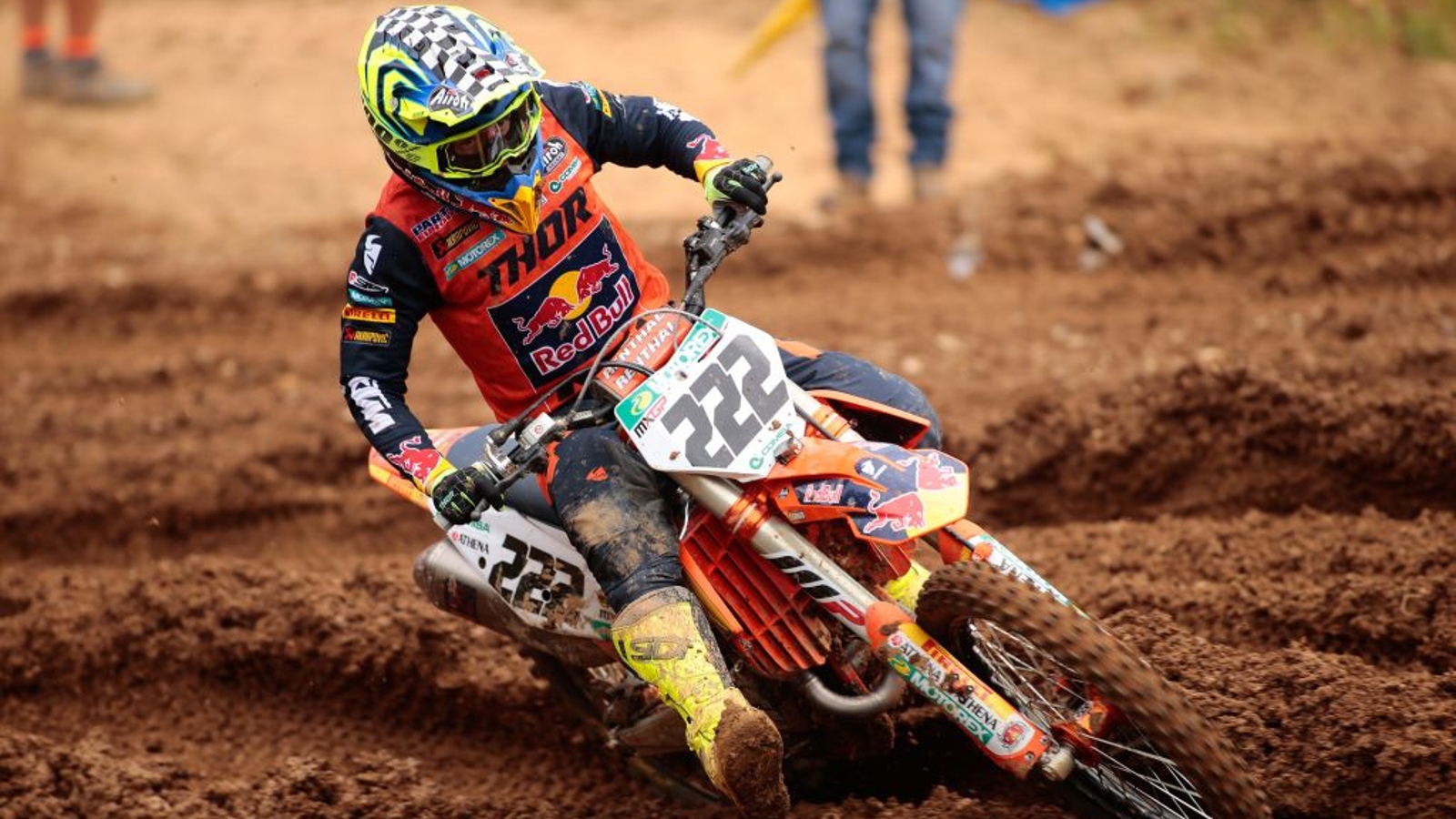Tragedia nel mondo del motocross: muore il pilota ventenne Brayden ...