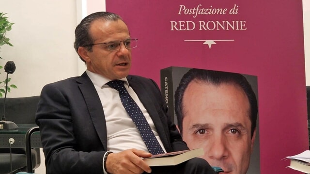 Gela: sabato Cateno De Luca presenta il suo libro "Non Tutto è Successo ...