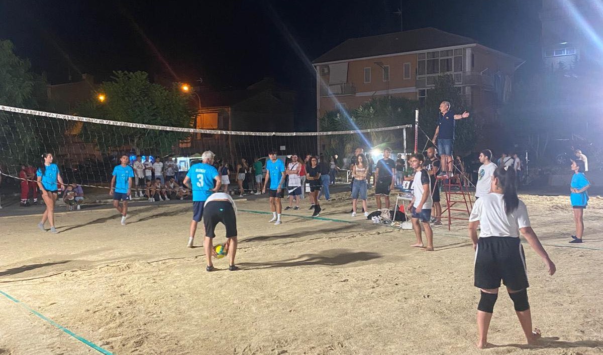 Riesi. Divertimento, spettacolo, entusiasmo e partecipazione ai "Riesi ...